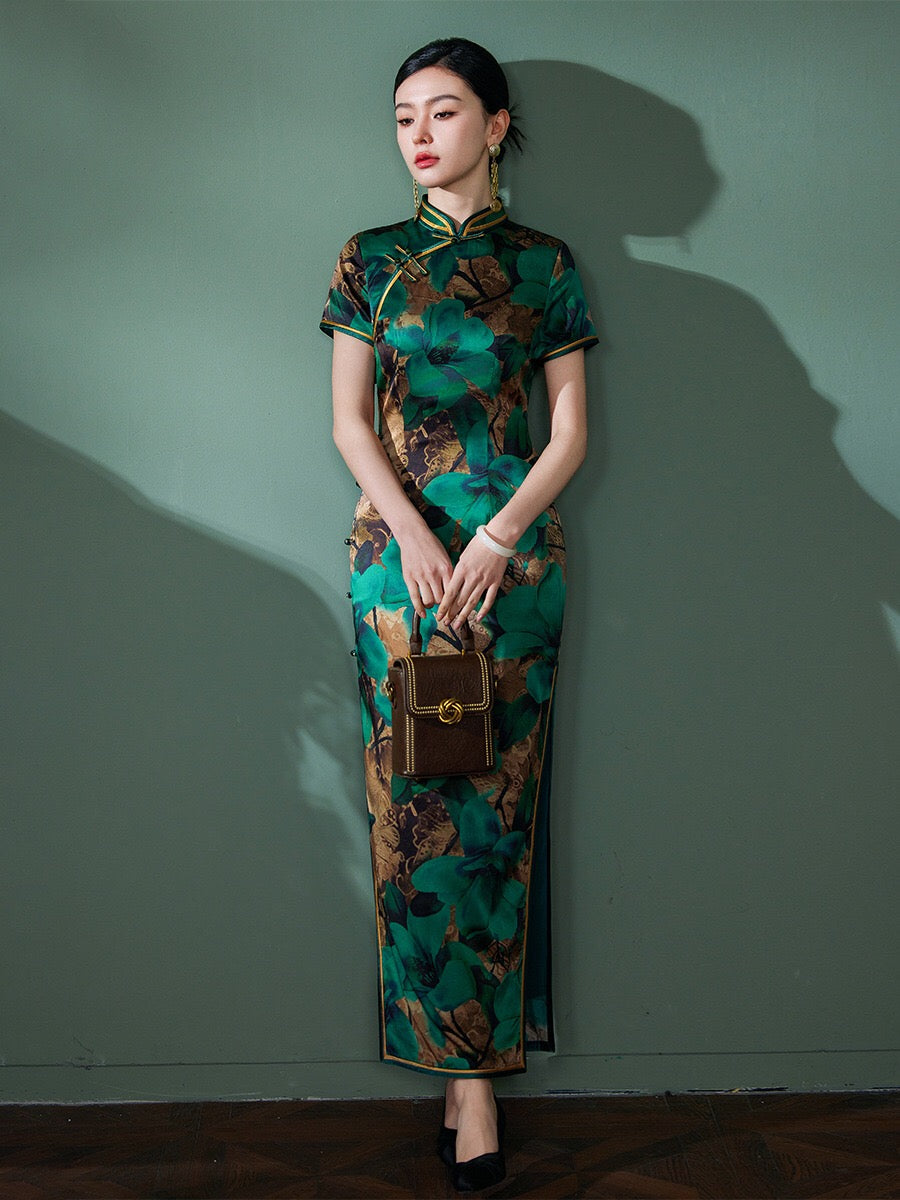 Modern Chinese Qipao, Mulberry Silk cheongsam, floral pattern, green c ...