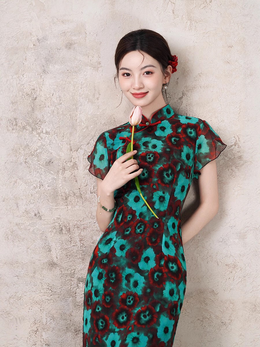 Modern Chinese qipao, Chinese Cheongsam, Ball Gowns, floral qipao, man ...