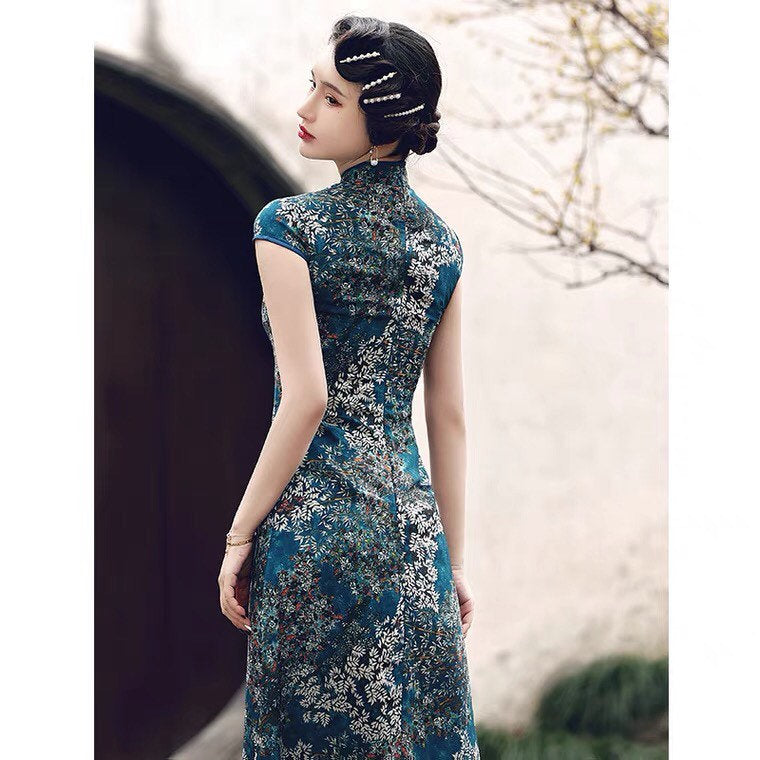 Modern Aodai, Knee length Cheongsam, aodai qipao, flower pattern ...